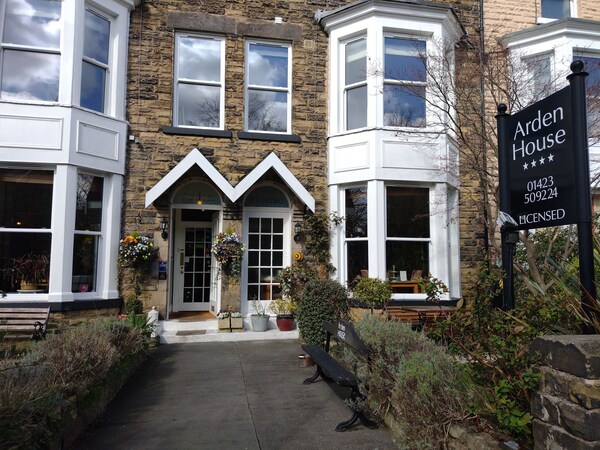 Arden House - West Yorkshire