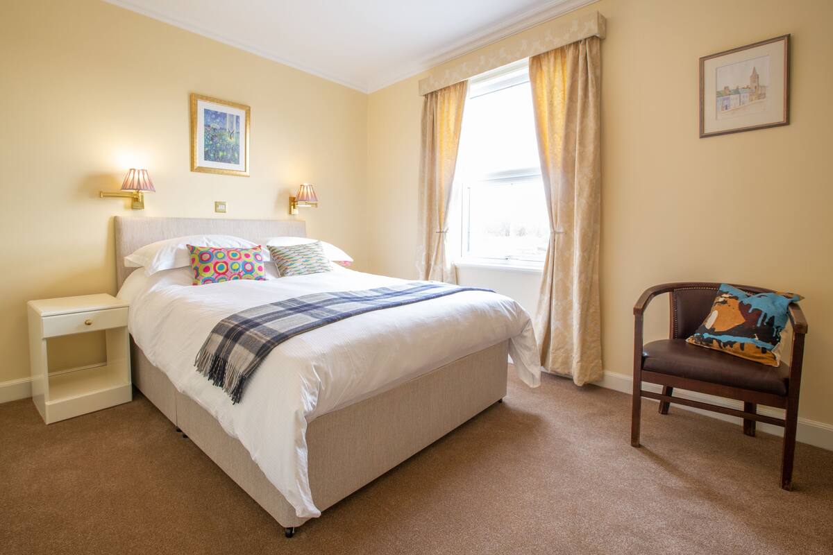 Lençóis de algodão egípcio, roupa de alta qualidade, Wi-fi grátis