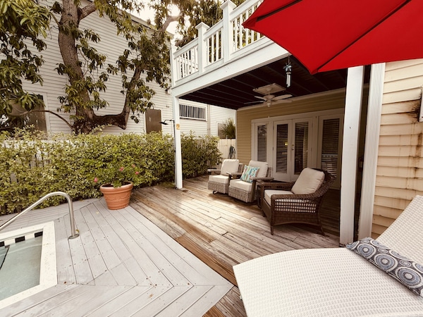 The Independent Inn - Formerly Heron House Court - Key West, FL