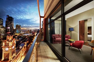Suite, 1 cama king-size, varanda (Yarra View) | Vista do quarto