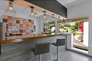 Snack-bar