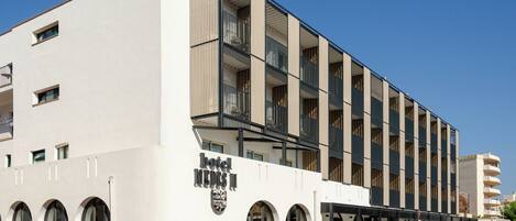 Fachada da propriedade