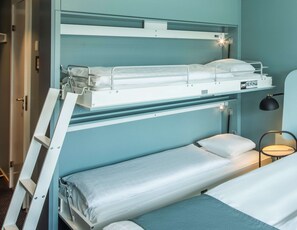 Quarto Familiar | 1 quarto, cofre no quarto, Wi-fi grátis, roupa de cama fornecida 