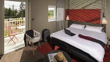 Quarto família, 1 cama de casal e sofá-cama, sacada (Premium) | Roupas de cama premium, camas com colchões pillow-top, escrivaninha
