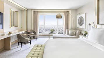 Roupas de cama premium, edredons de pluma, frigobar, cofres nos quartos
