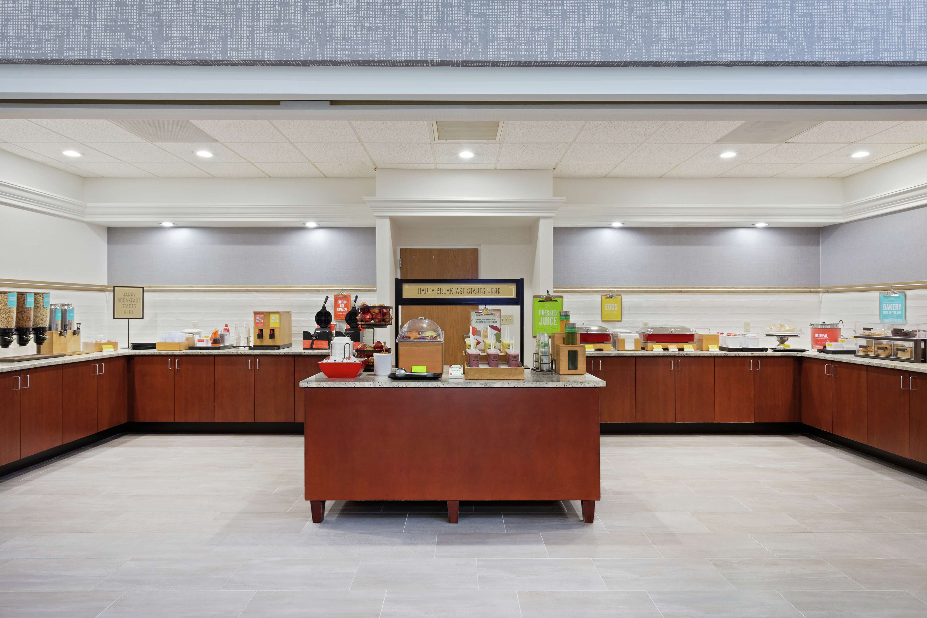 Café da manhã continental grátis todos os dias