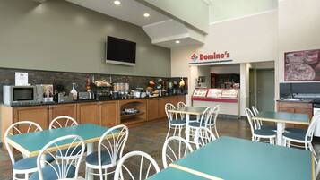 Pequeno-almoço tipo buffet diário incluído