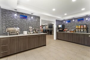Pequeno-almoço tipo buffet diário incluído 