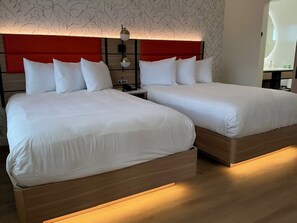 Ferro/tábua de engomar, Wi-fi grátis, roupa de cama fornecida 