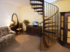 Apartamento standard | Sala de estar | TV 50 cm com canais via satélite