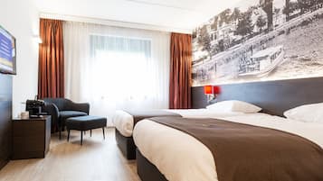 Quarto Twin Deluxe, 2 camas individuais | Cofre no quarto, secretária, berços/camas para crianças grátis