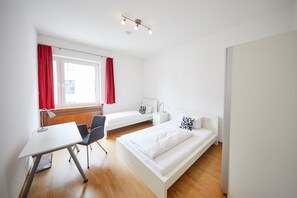 Apartamento Cidade, varanda (4 min walking distance) | Vista do quarto