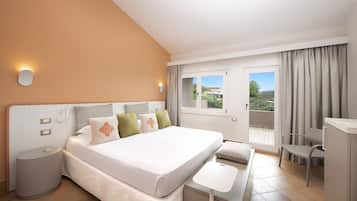 Classic Balcony Room | 1 quarto, frigobar, cofres nos quartos, cortinas blackout