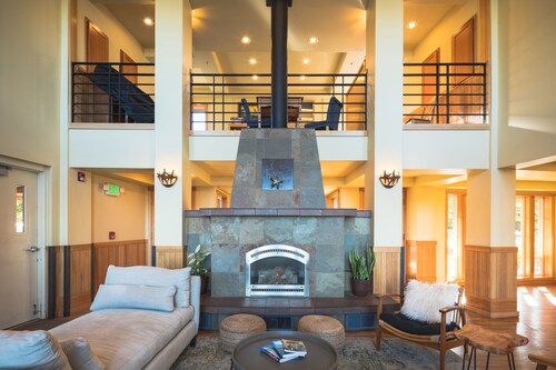 Inn at Cape Kiwanda Reviews, Deals & Photos 2024 - Expedia