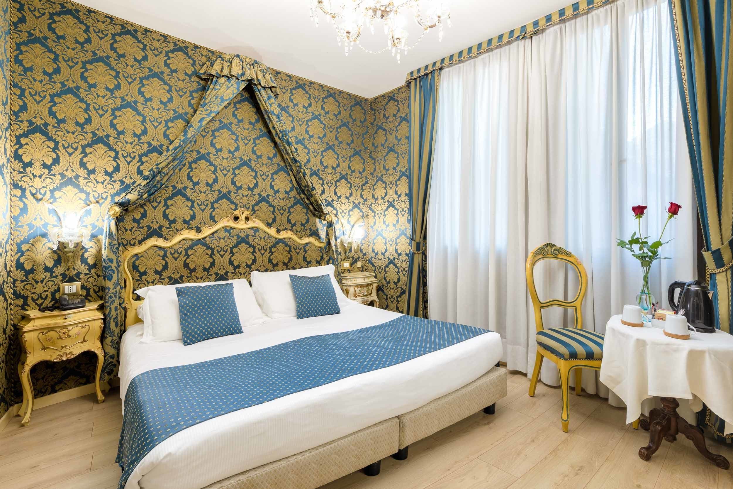 Quarto Duplo ou Twin Standard | Minibar, quartos insonorizados, Wi-fi grátis, roupa de cama fornecida 