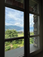 Quarto Duplo ou Twin Deluxe, vista para o lago | Vista para o lago