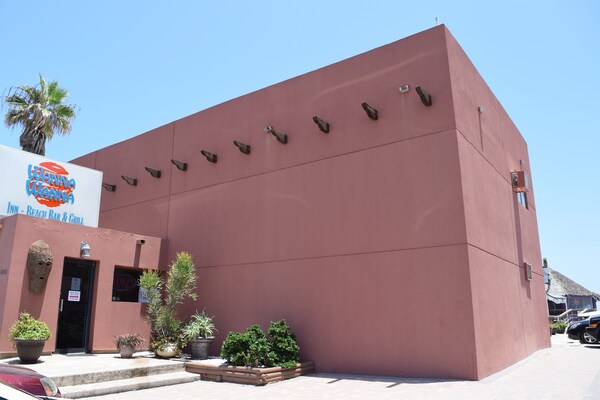 Wanna Wanna Inn - Port Isabel, TX