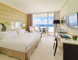 Minibar, Wi-fi grátis, roupa de cama fornecida 