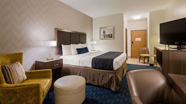 Best Western Plus Tulsa Inn & Suites - Tulsa, OK