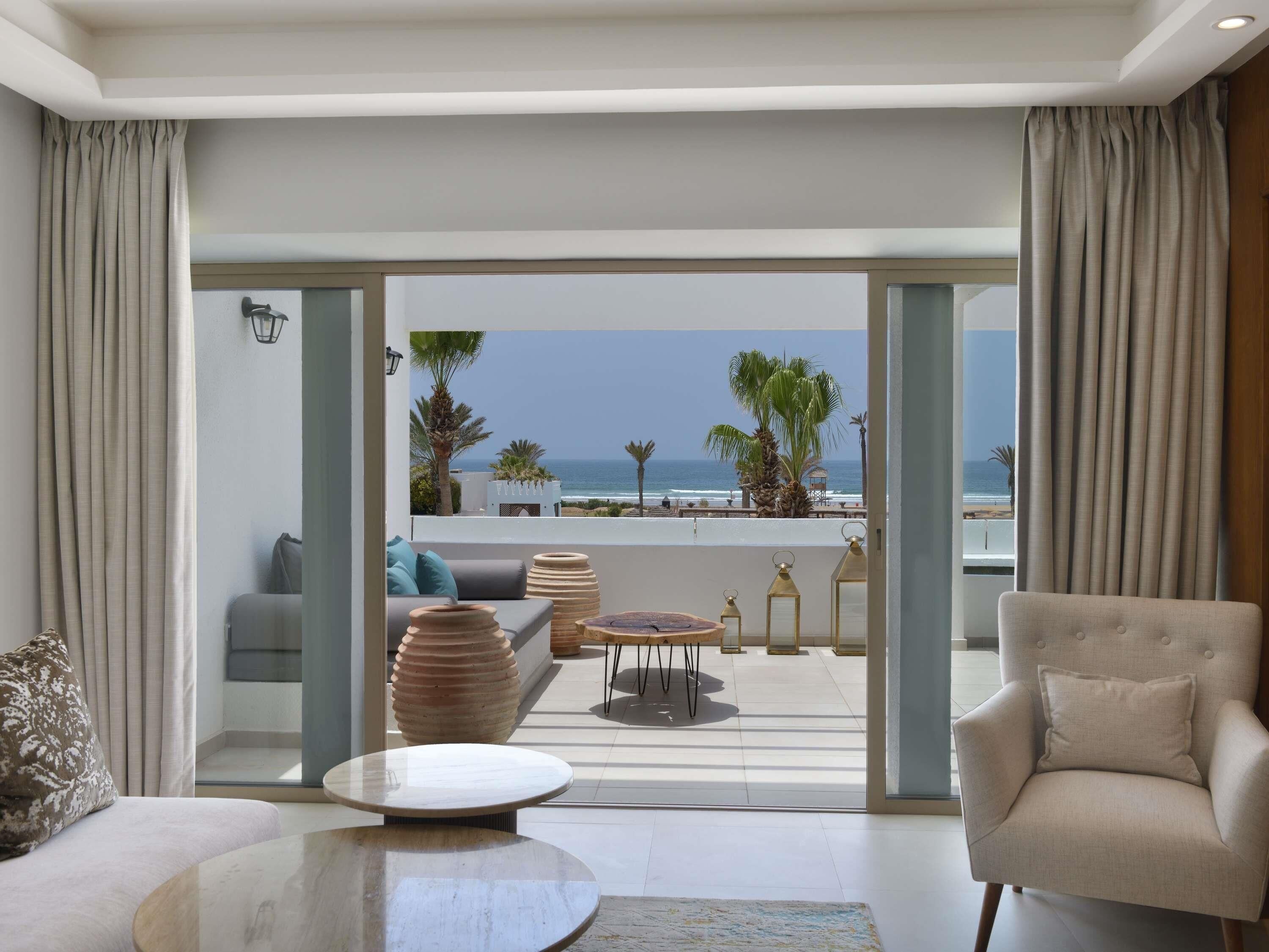 Suíte, 1 cama King, terraço, vista para o oceano (Privilege) | Roupas de cama de algodão egípcio, roupas de cama premium, frigobar