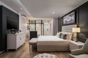 1 quarto, cofre no quarto 