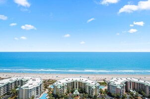Apartamento Deluxe em Condomínio Fechado, 3 quartos, junto ao mar | Terraço/pátio interior