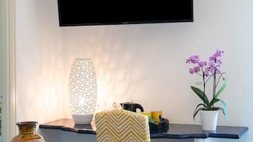 Quarto Quádruplo, vista para o mar | Lençóis de algodão egípcio, roupa de alta qualidade, minibar