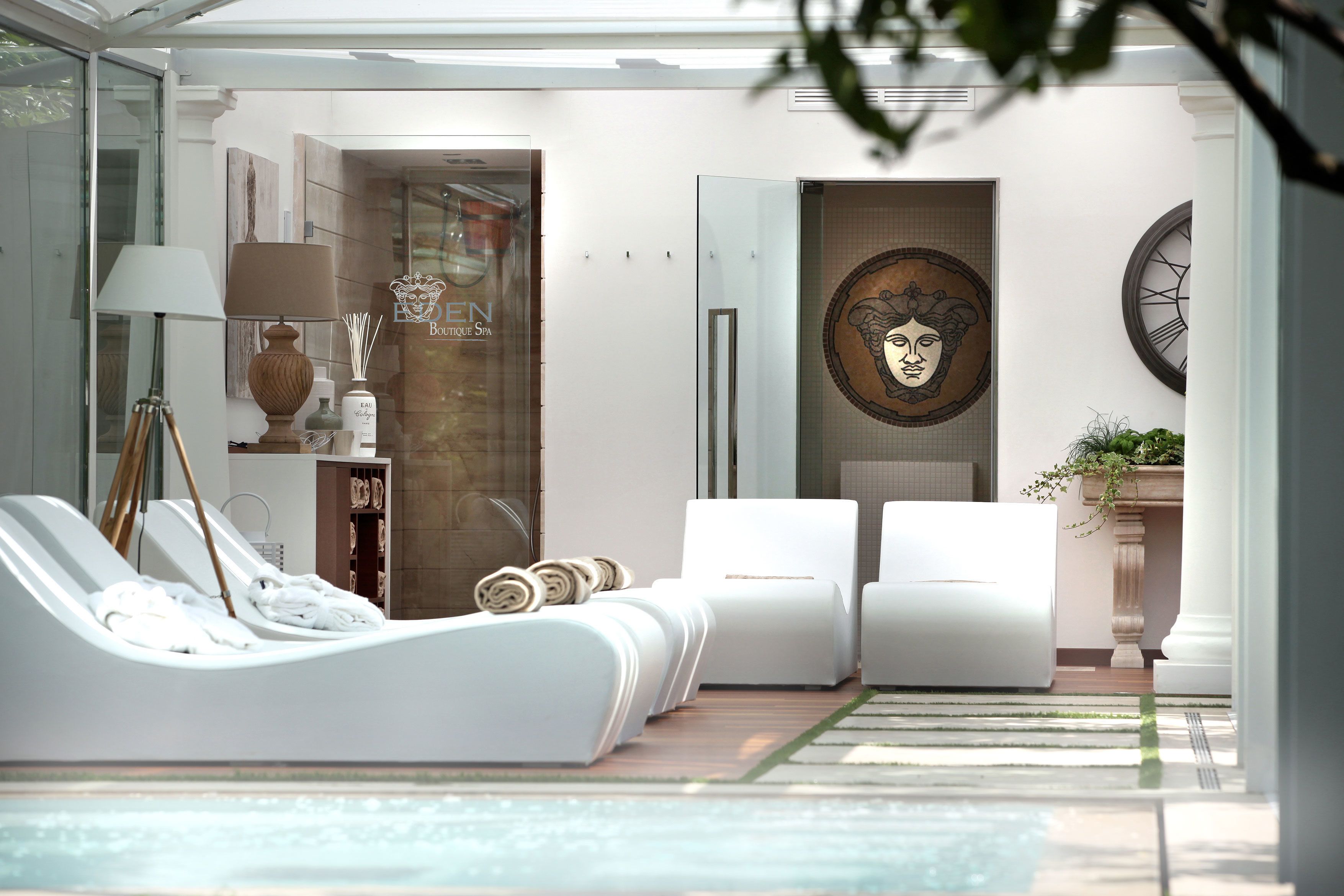 Sala(s) para tratamentos a casais, sauna, banheira de hidromassagem 