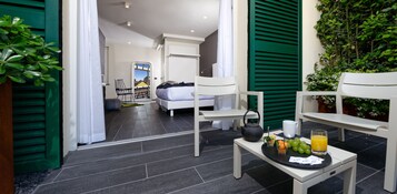 Quarto Duplo ou Twin Deluxe, não fumadores, varanda | Terraço/pátio interior