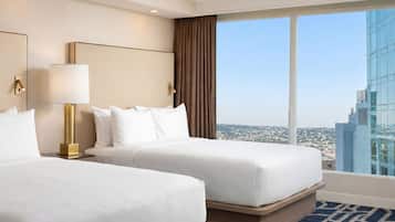 1 quarto, roupas de cama premium, cofres nos quartos, escrivaninha