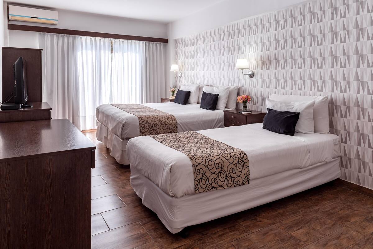 Roupa hipoalergénica, edredões de penas, camas de colchão pillowtop 