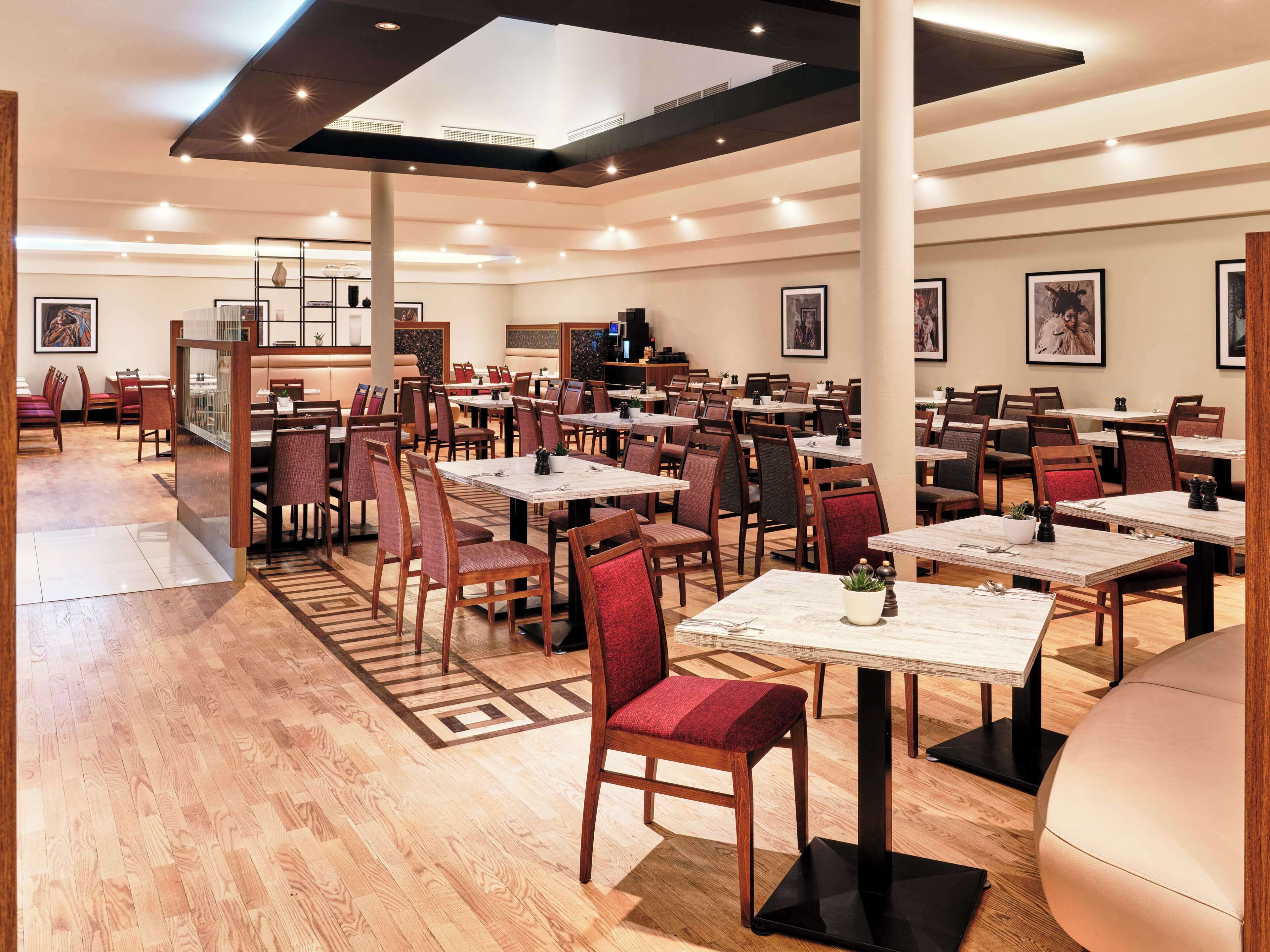 Pequeno-almoço tipo buffet diário (105 PLN por pessoa) 