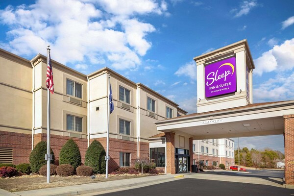 Sleep Inn & Suites Danville Hwy 58 - Danville, VA