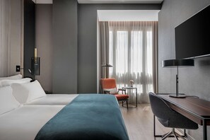 Quarto Premium | Minibar, cofre no quarto, quartos insonorizados, ferro/tábua de engomar 