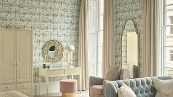 Suite Júnior, 1 cama queen-size | Lençóis de algodão egípcio, roupa hipoalergénica