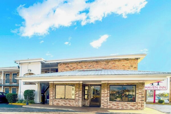 Hotel O Haven Inn Huntsville Al Us 72 - Huntsville, AL