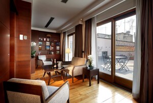 Suite | Roupa de alta qualidade, minibar, cofre no quarto 