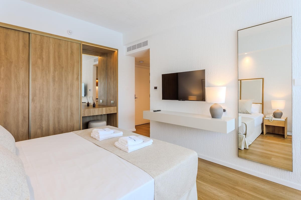 Suite Superior | Secretária, quartos insonorizados, Wi-fi grátis