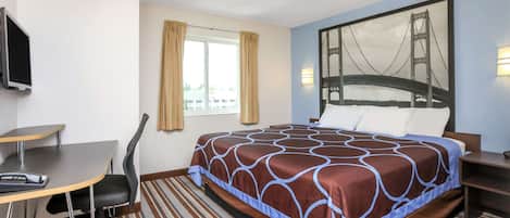 Escrivaninha, ferros/tábuas de passar roupa, Wi-Fi de cortesia