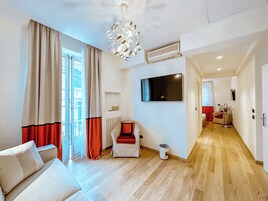 Suite Executiva | Roupa de alta qualidade, edredões de penas, minibar, cofre no quarto
