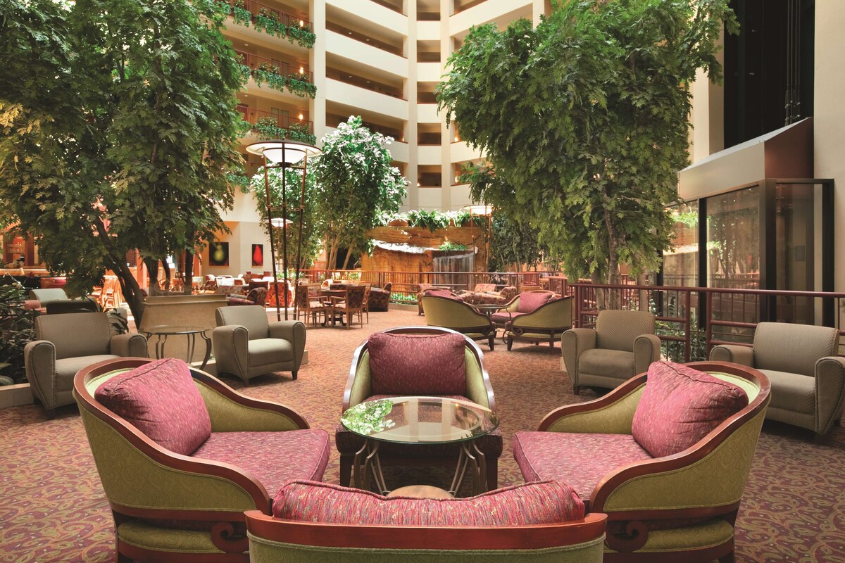 Embassy Suites by Hilton at Hot Springs Convention Center Reviews ...