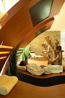 Sauna seca, banheira de hidromassagem, tratamentos corporais