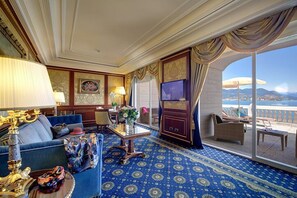Suite Presidencial, vista para o lago (Montanelli) | 1 quarto, cofre no quarto, com mobília individualizada, Wi-fi grátis 