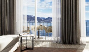Senior Suite Fashion, vista lago | Terraço/pátio interior