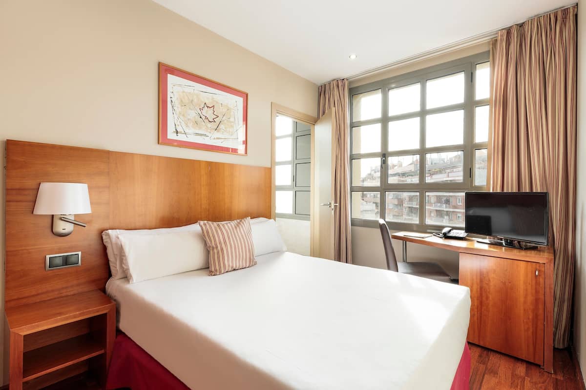 Quarto Individual | Cofre no quarto, secretária, quartos insonorizados, Wi-fi grátis