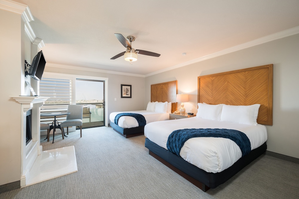 456 Embarcadero Inn & Suites - Cayucos, CA