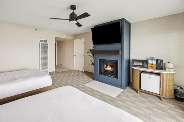 456 Embarcadero Inn & Suites - Morro Bay, CA