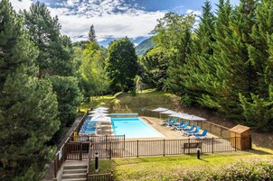 Piscina externa sazonal