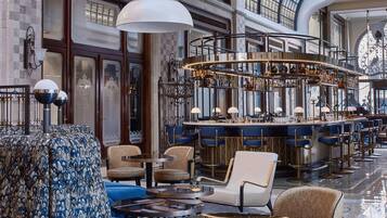 2 bares/lounges, este bar de cocktails