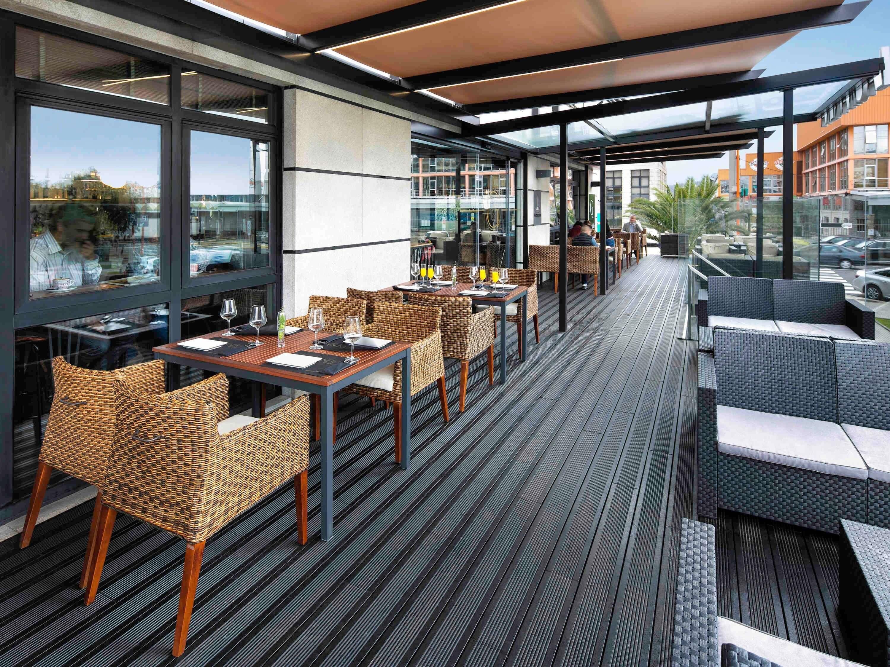 Pequenos-almoços, almoços, jantares servidos, cozinha regional 